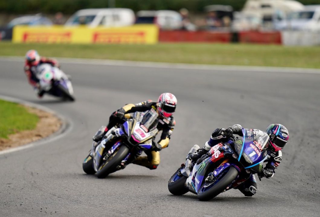 Mackenzie Secures Showdown Spot with Triple Podium at Snetterton ...